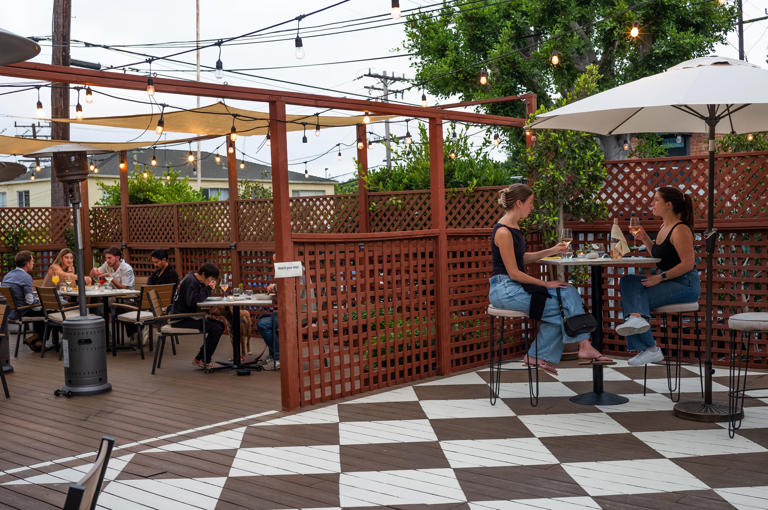 A Charming New Pub Brings Indian and East African Flavors From London ...