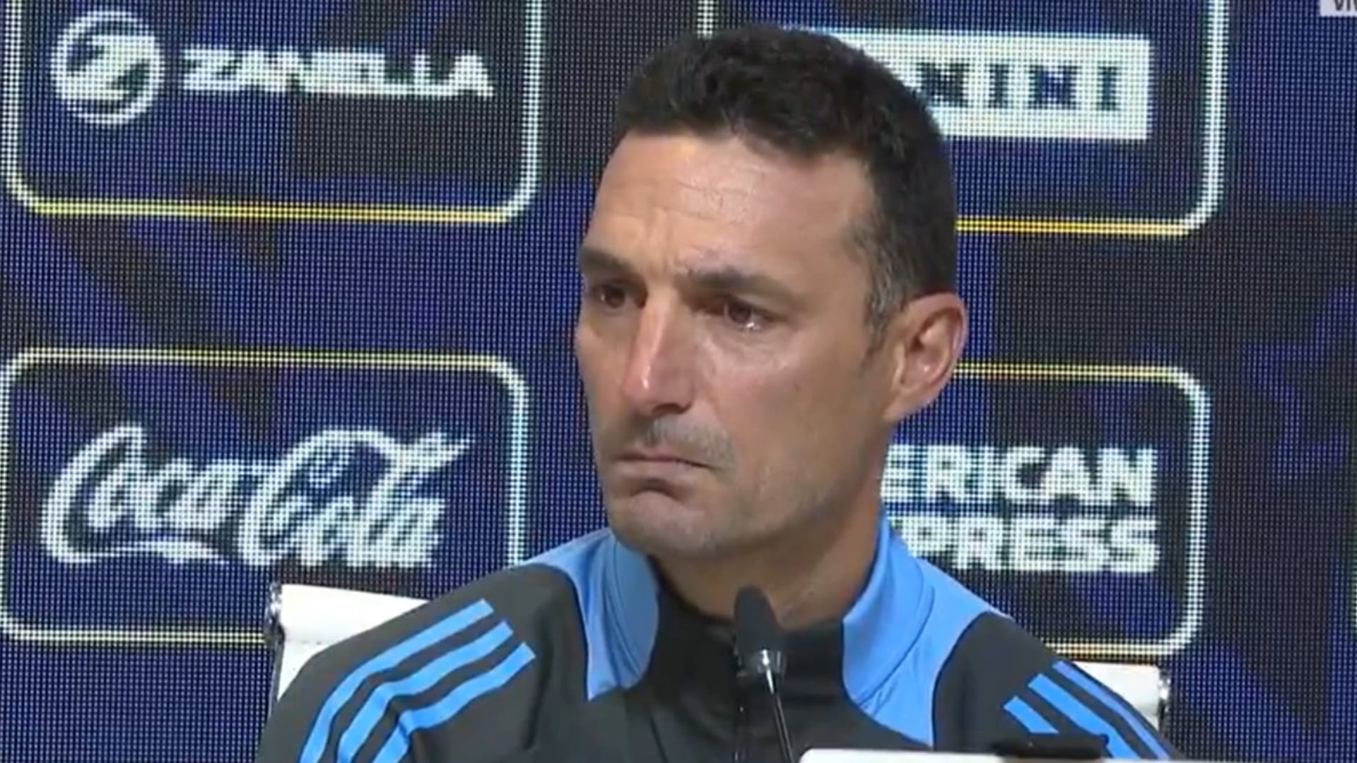 Entre lágrimas Lionel Scaloni cerró su última rueda de prensa en ...