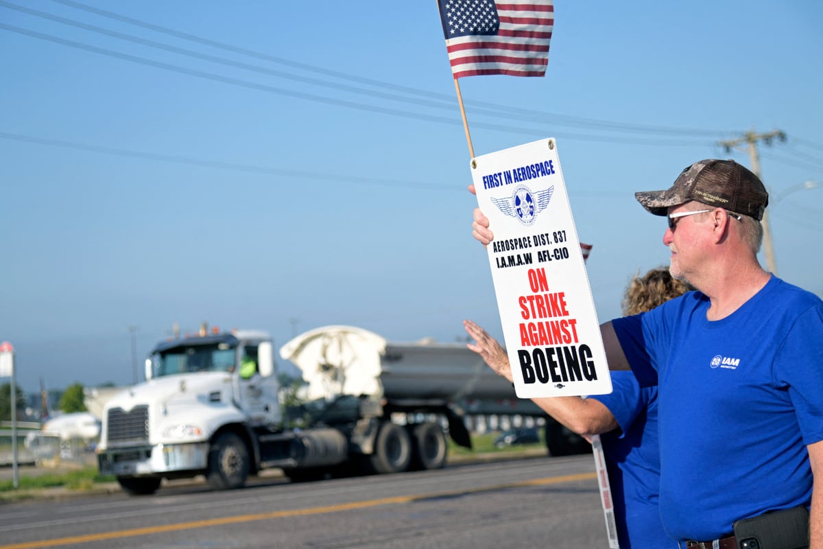 Boeing seeks "permanent" replacements for striking defense workers