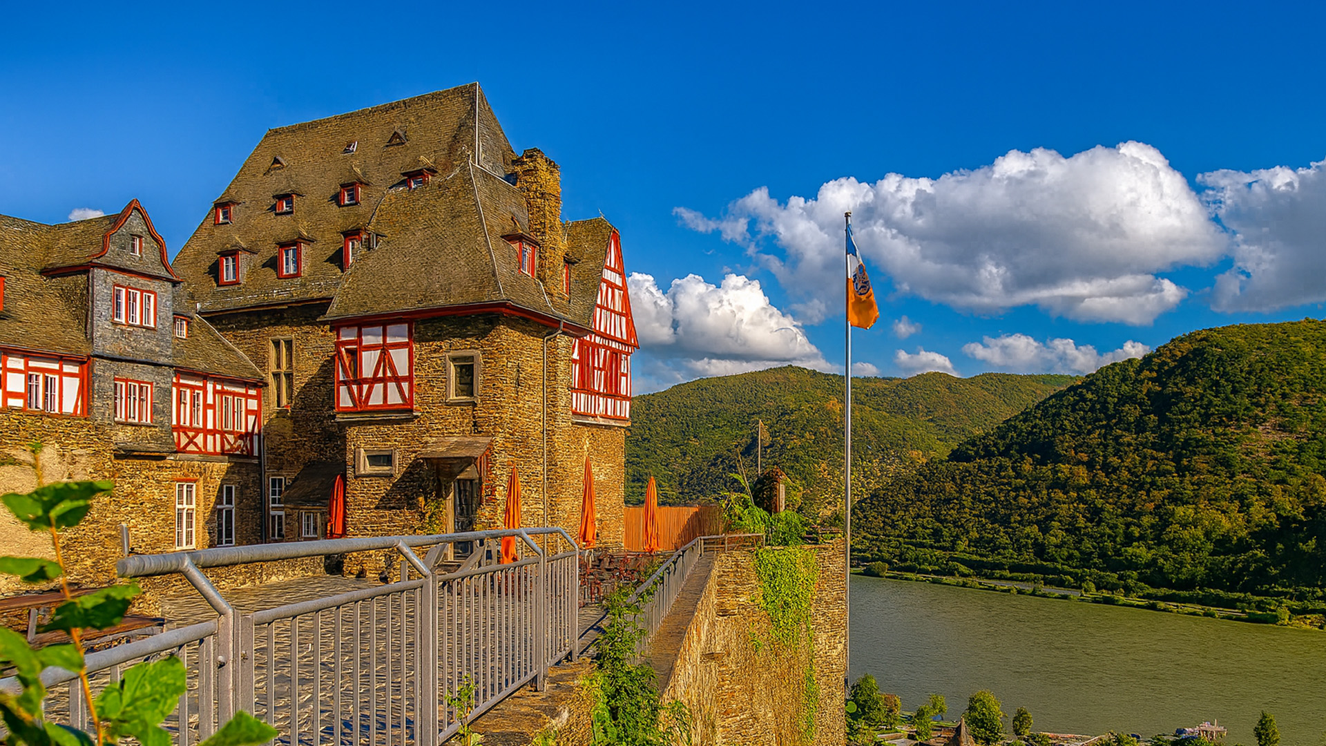 Bacharach – Historic Rhine River Town in Germany (4K)
