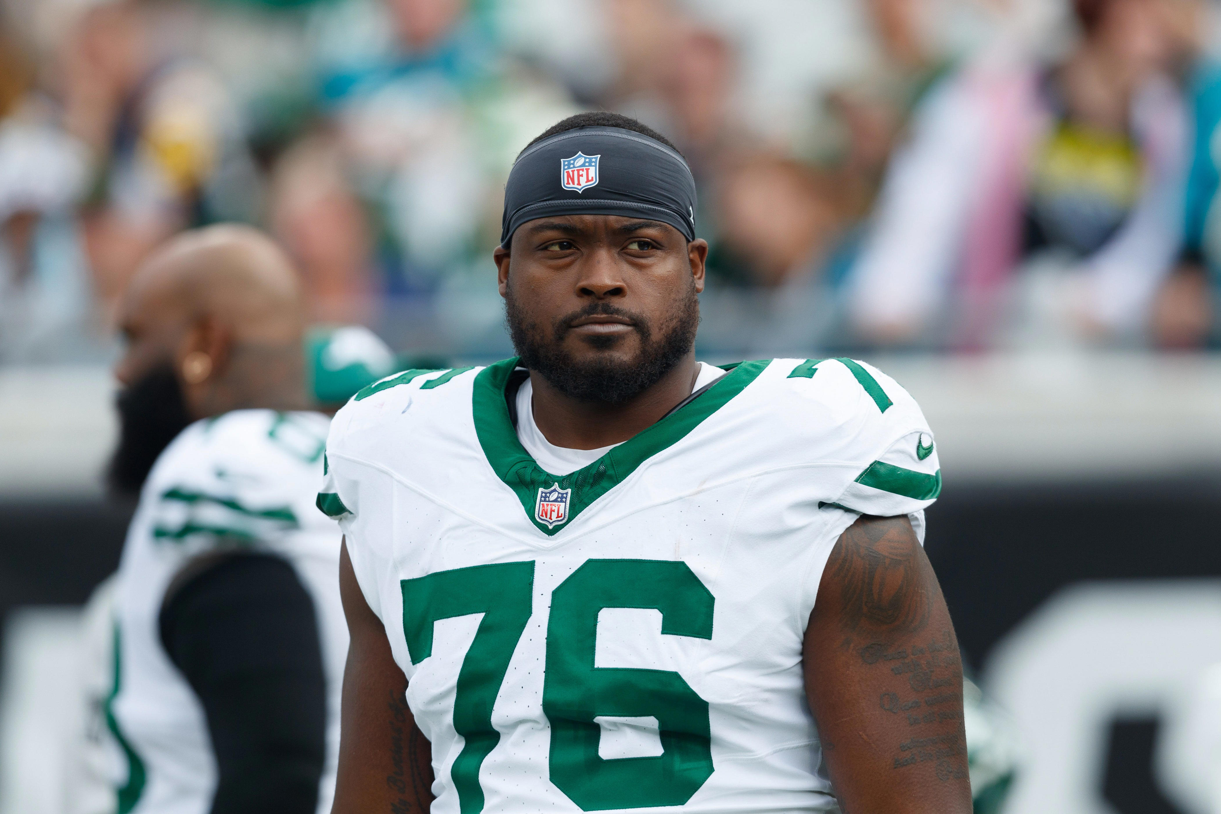 Ravens reunite with guard John Simpson on 3-year, $30M deal