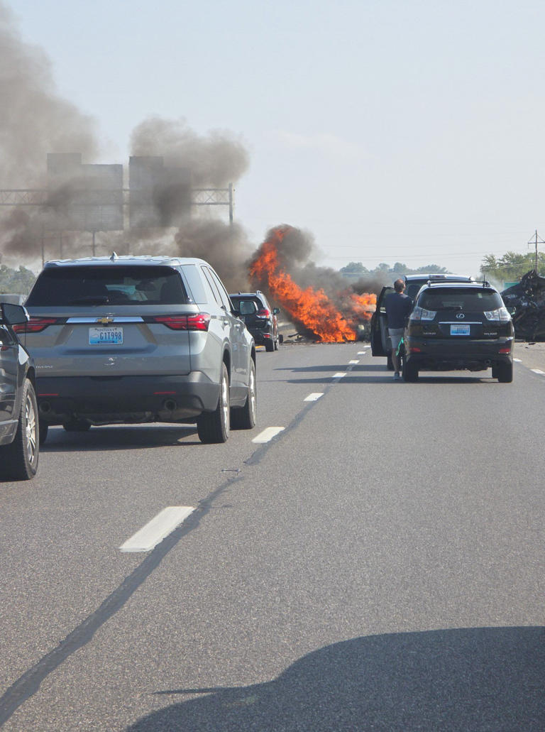 Two dead, one critically injured in fiery Owensboro crash