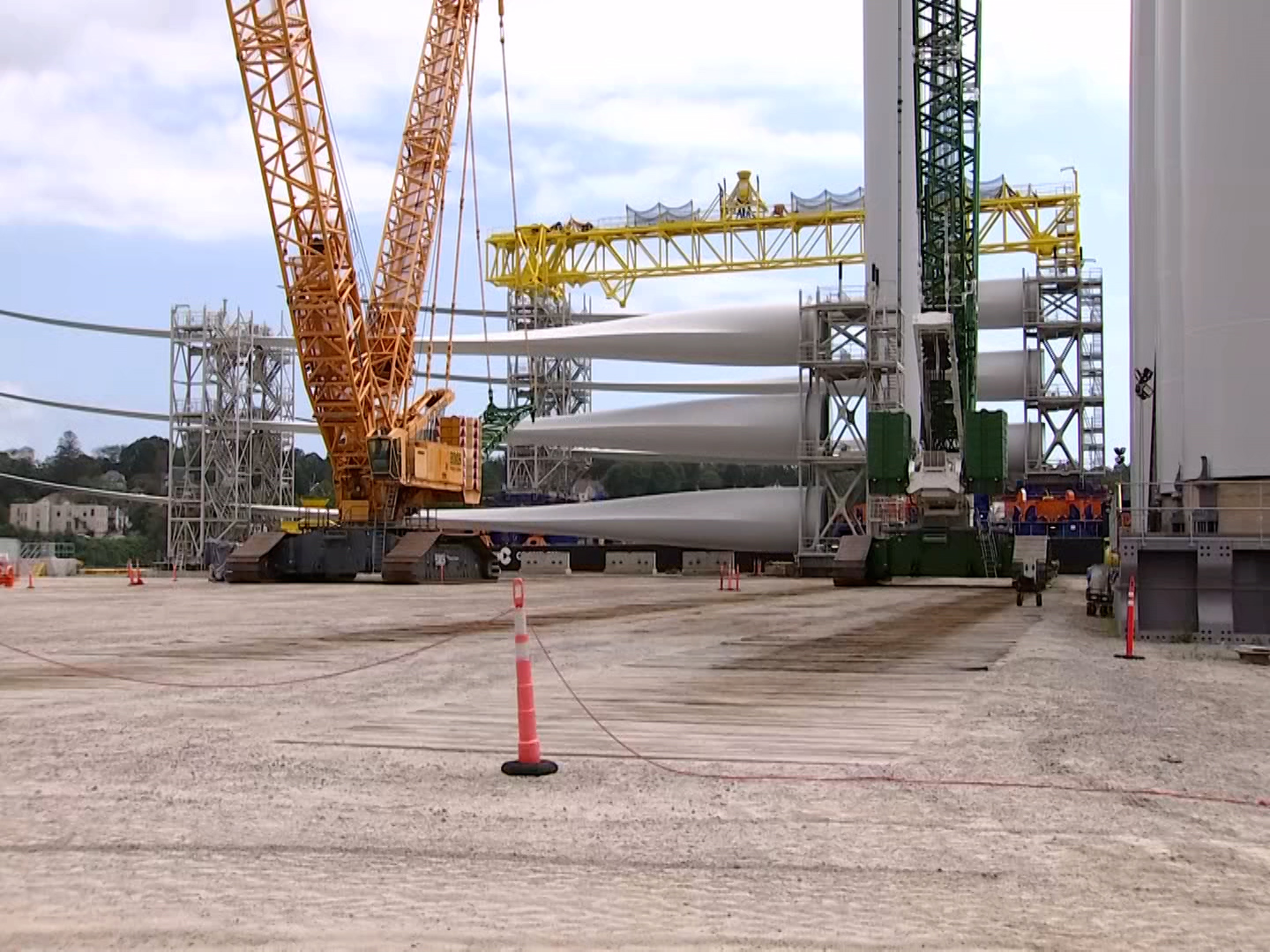 Federal judge lifts Trump administration's halt of Revolution Wind project