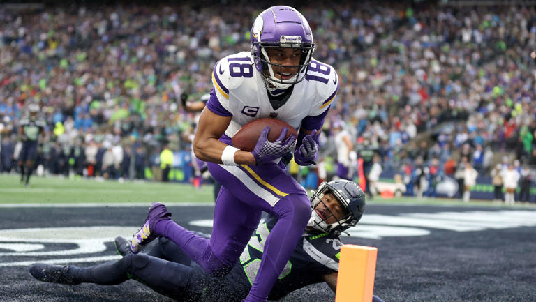 Vikings Coach Sends Positive Message on Justin Jefferson’s Injury Recovery