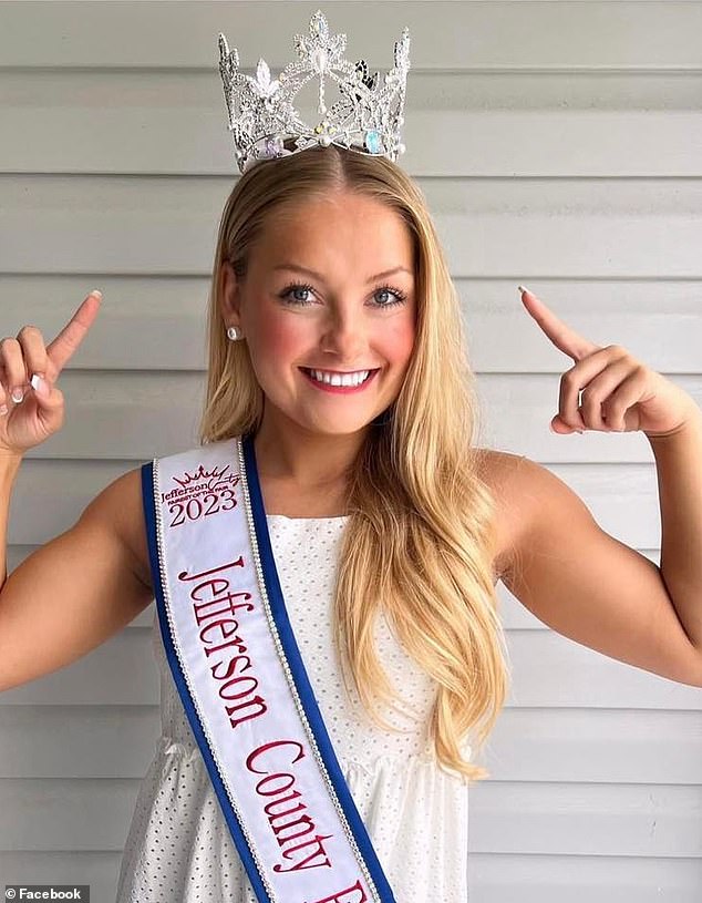 Autopsy for Kentucky cheerleader's newborn son found dead inside her ...