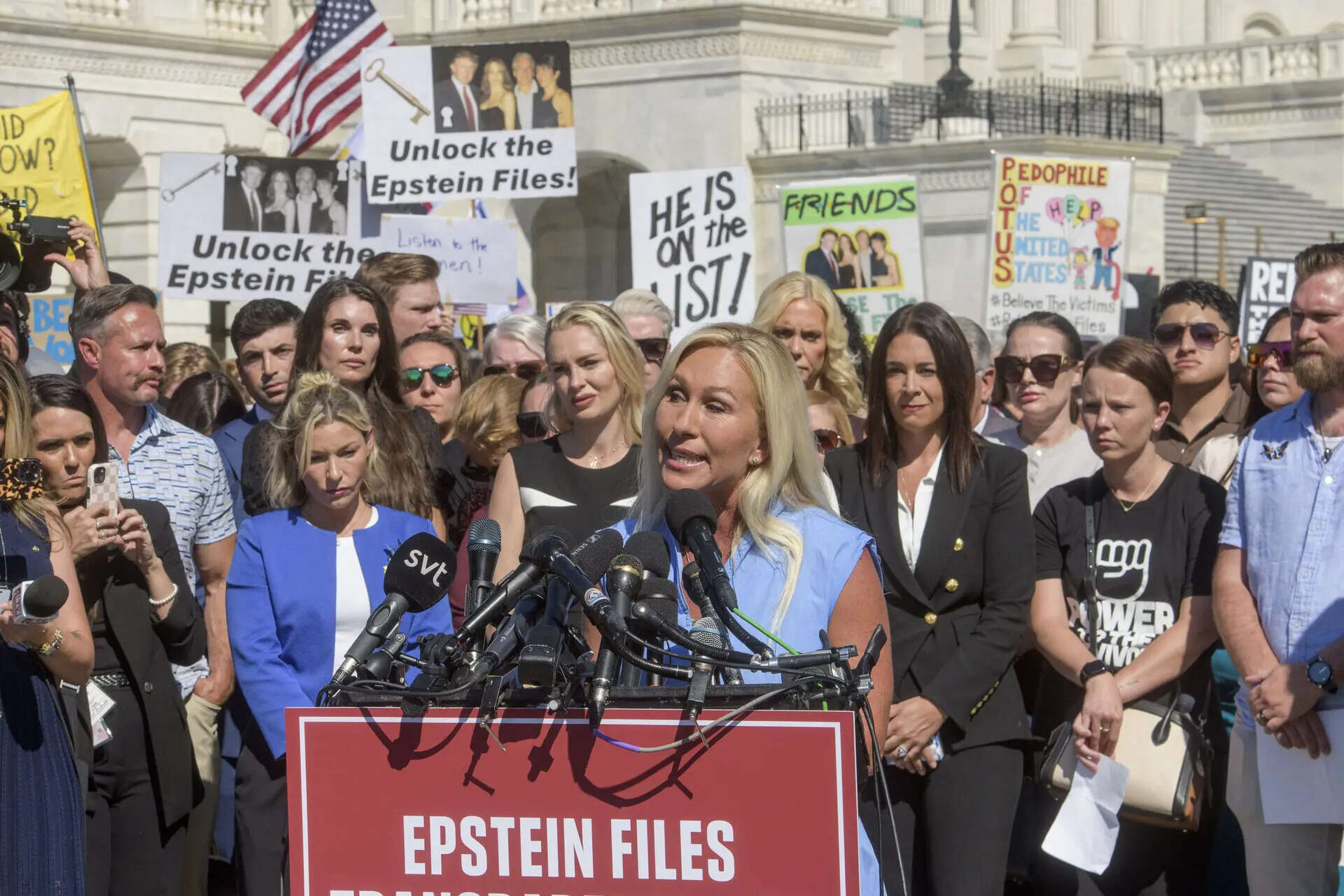 Epstein secrets at risk — Congress could read list aloud under full ...