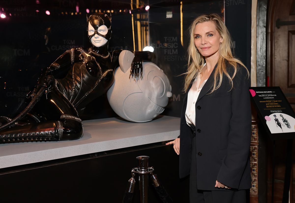 Camila Morrone steps into one of Michelle Pfeiffer's most iconic roles ...