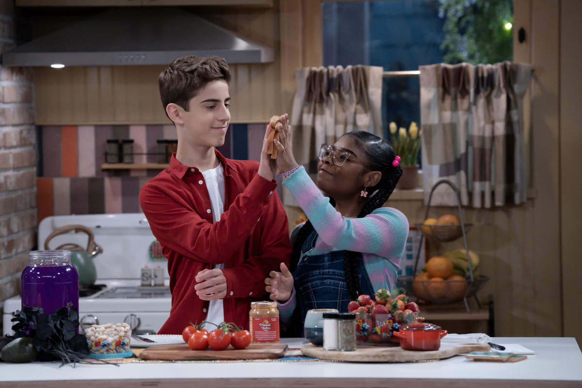 Wizards Beyond Waverly Place Season 2 Trailer and Key Art Debut