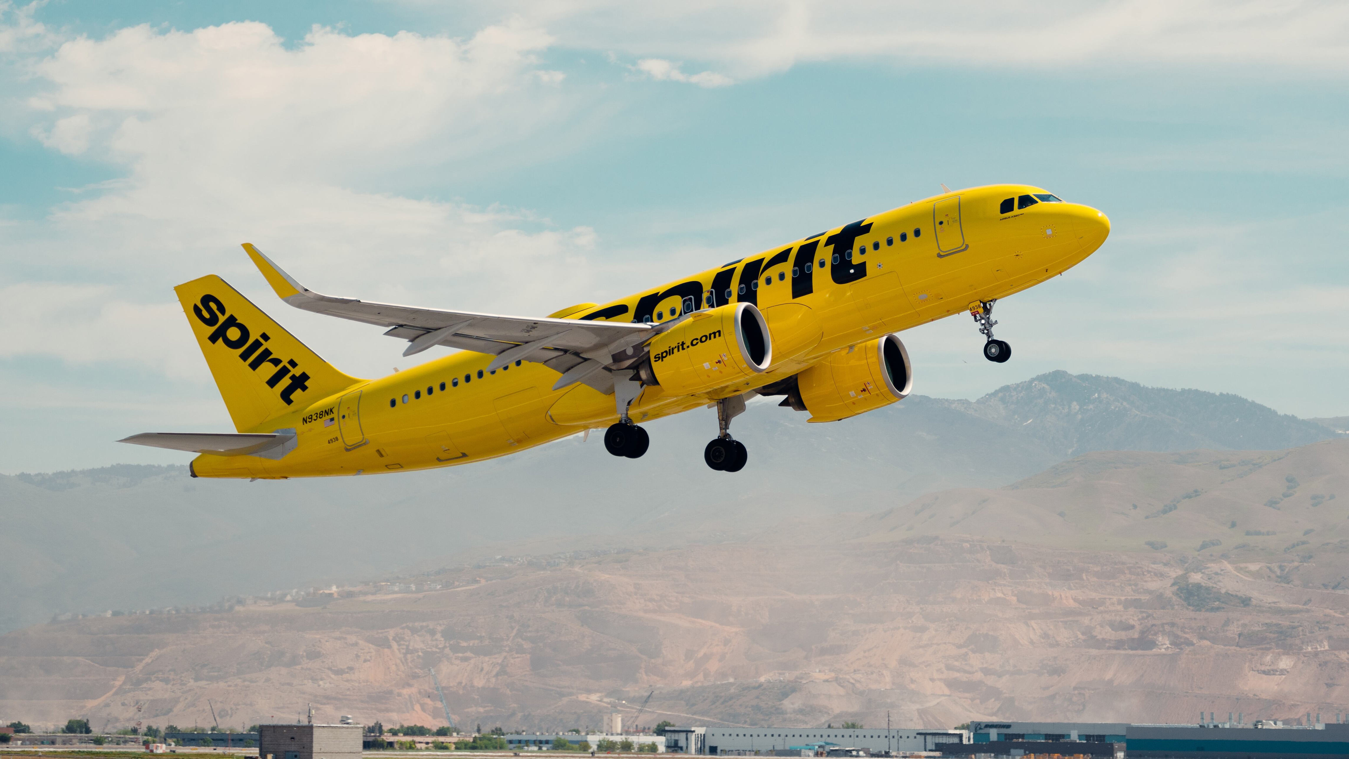 Popular airline eliminating flights in major South Carolina city ...