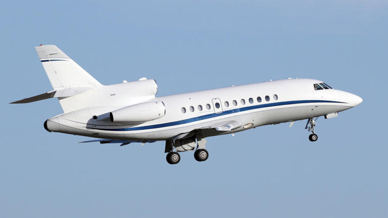Taylor Swift's Private Jet: Details About The $40m Dassault Falcon