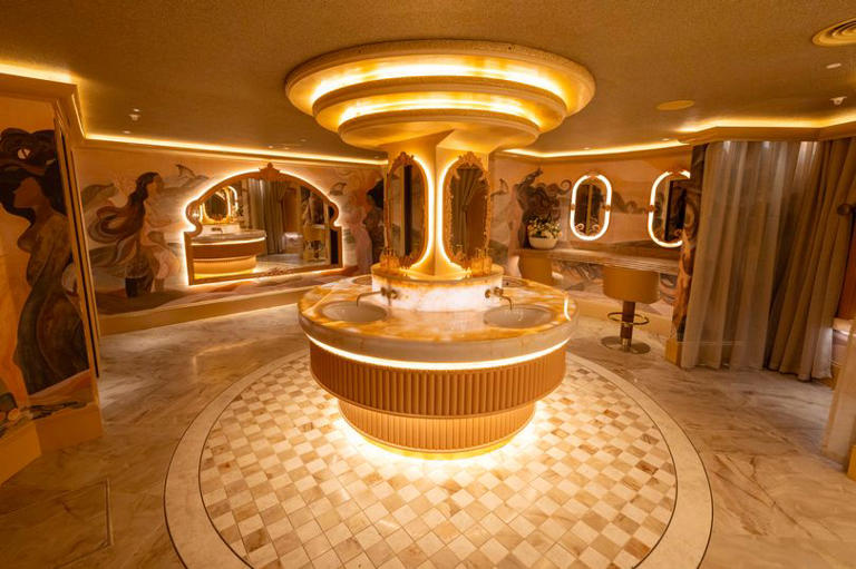 New restaurant with 'best loos in Manchester' issues toilet time limit