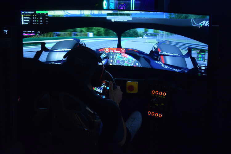 Houston racing simulation lounge lets you race on the city's Loop 610