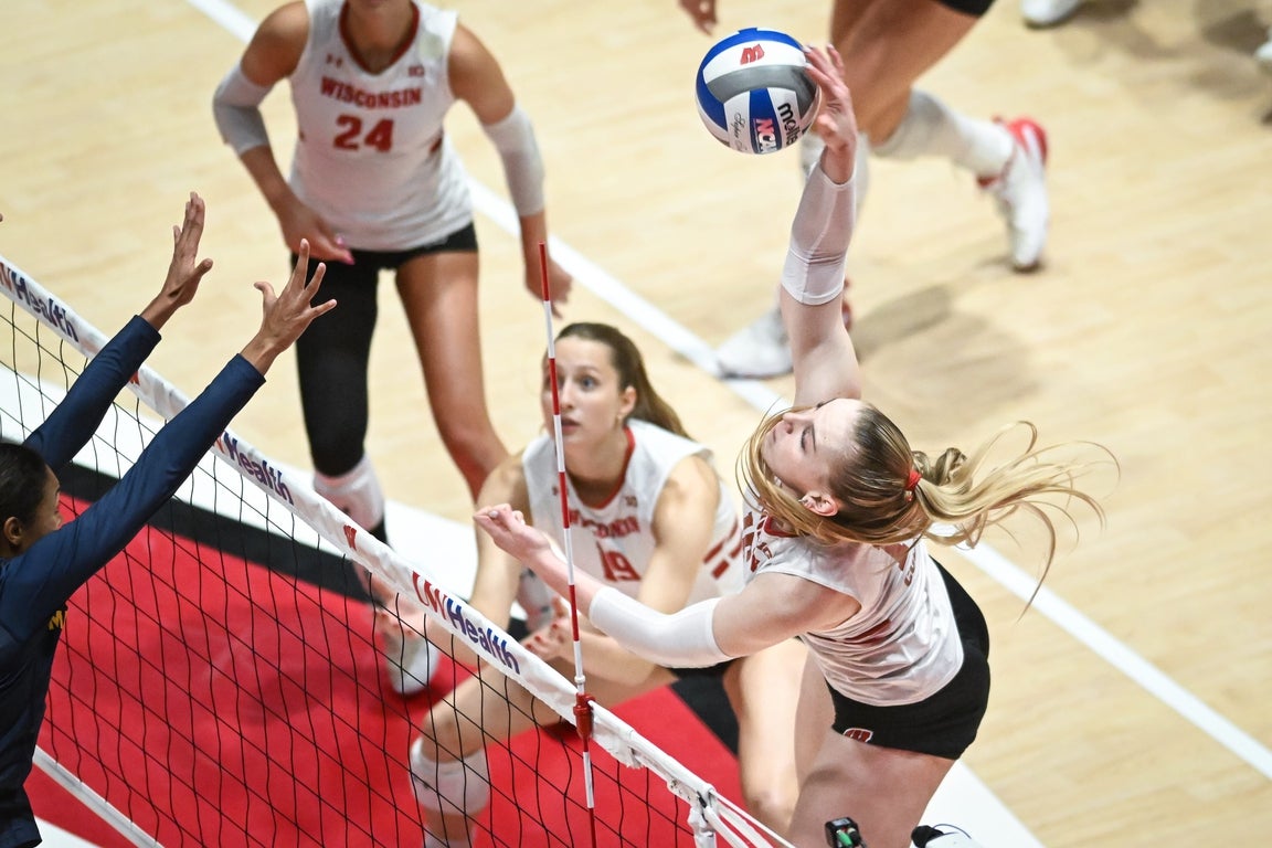Amazing photos of women's college volleyball standout Mimi Colyer