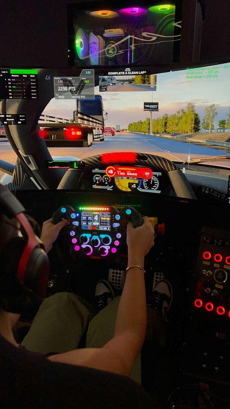 Houston racing simulation lounge lets you race on the city's Loop 610