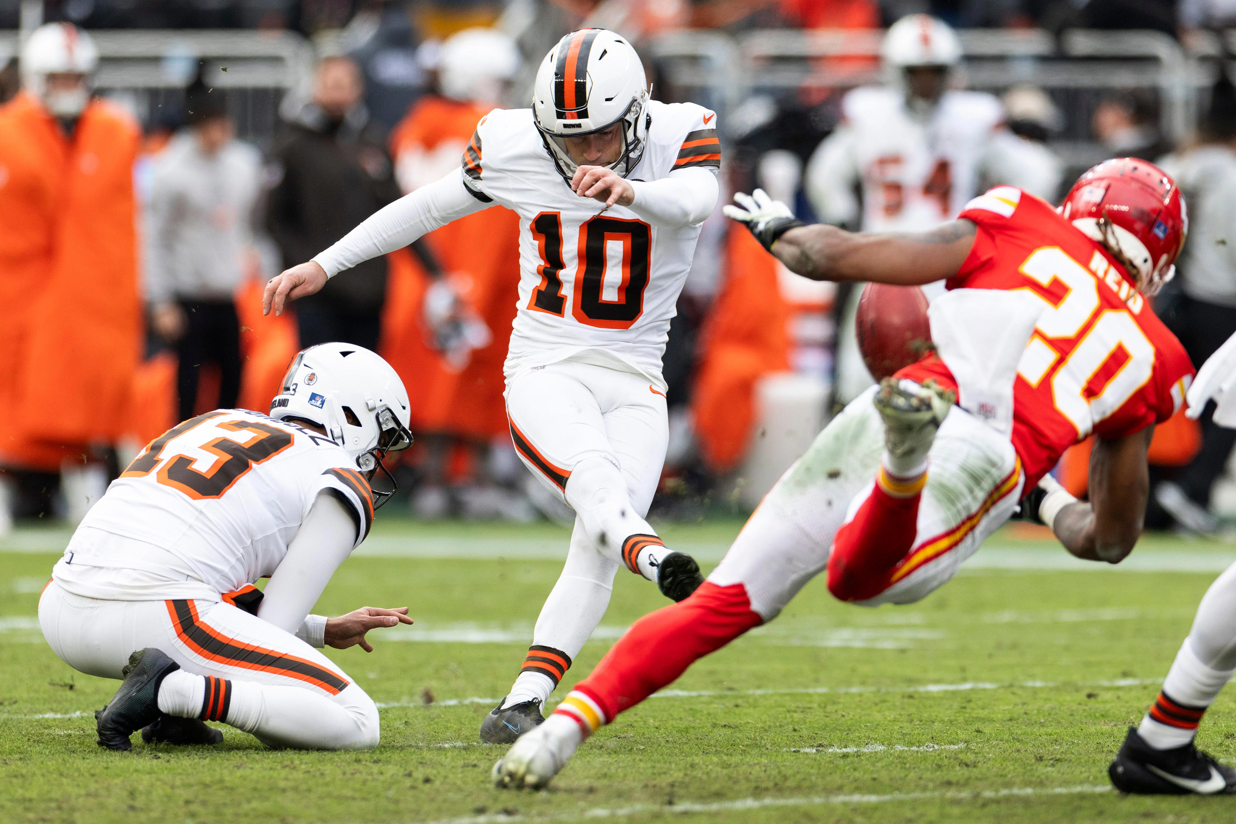 Approach for Miami Dolphins' fill-in kicker: Don't worry about when ...