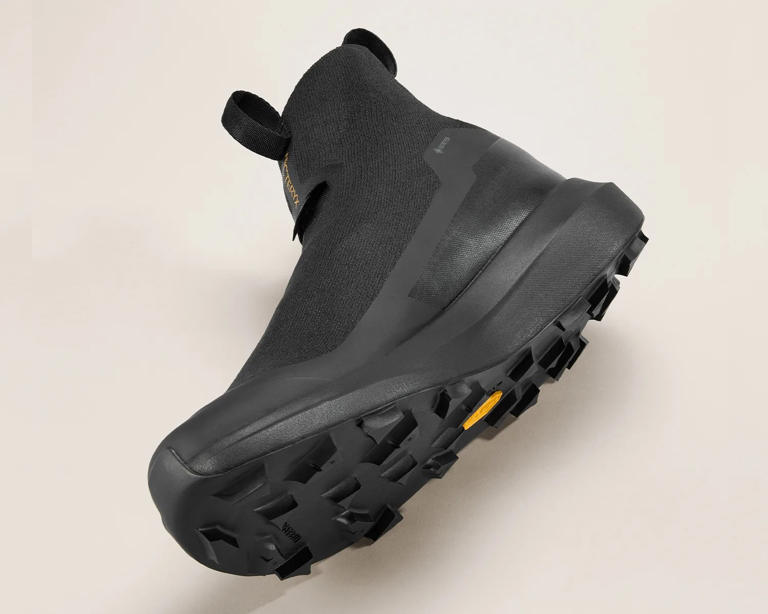 Arc’teryx’s New Winter Trail Shoe Is Somehow Both Streamlined and ...