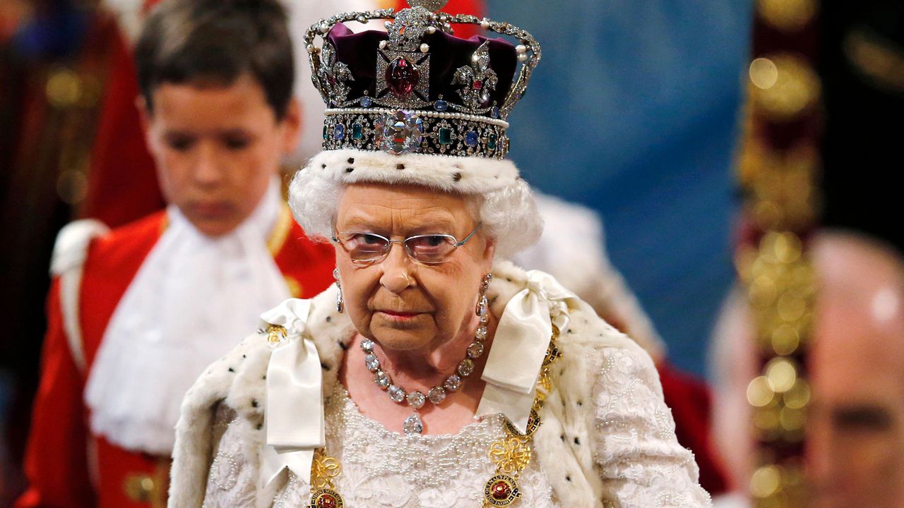 Queen Elizabeth's practical tip that helped her prepare to wear one of ...