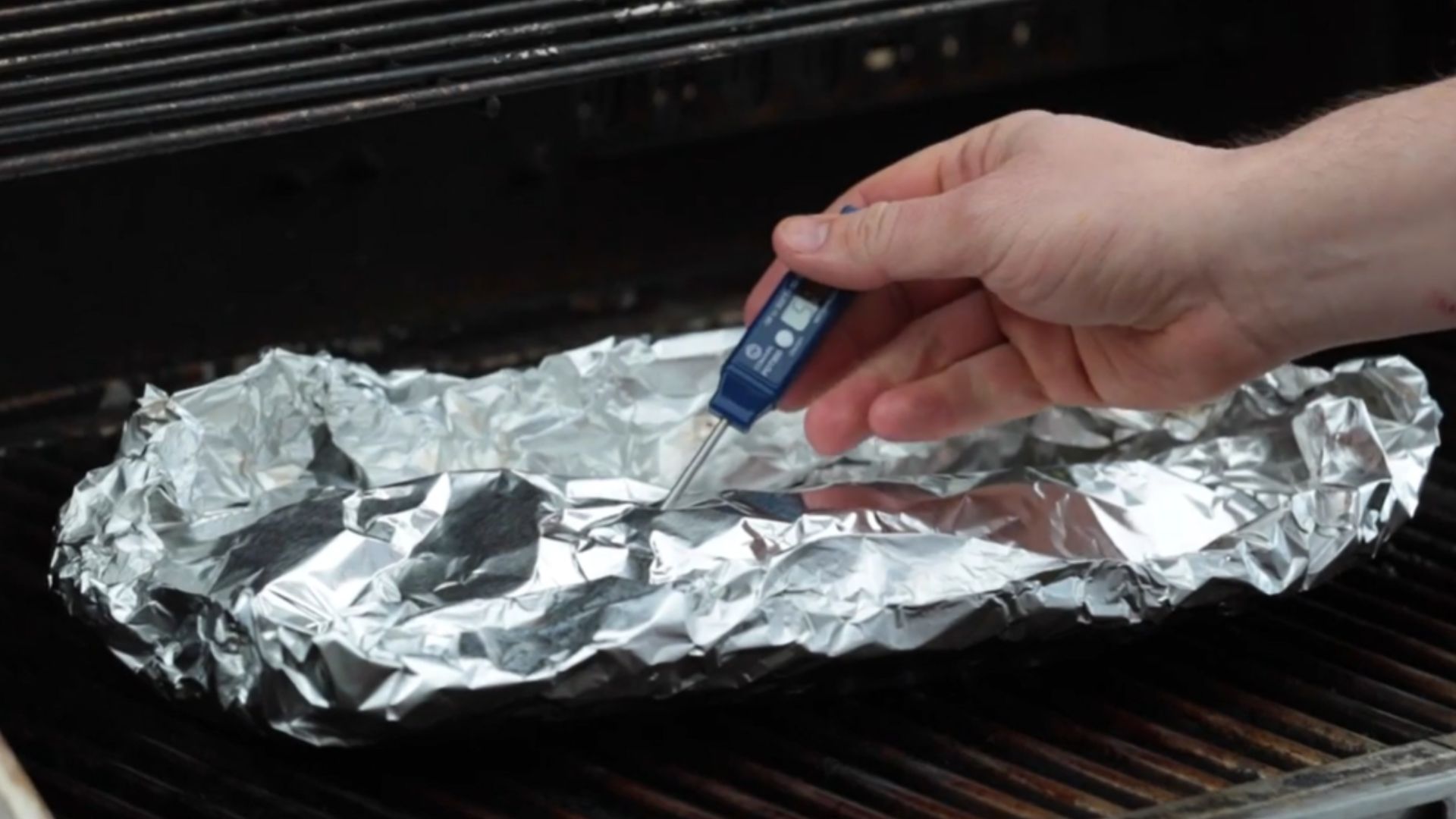 Propane Vs Charcoal: 10 Reasons Grillers Swear By Each