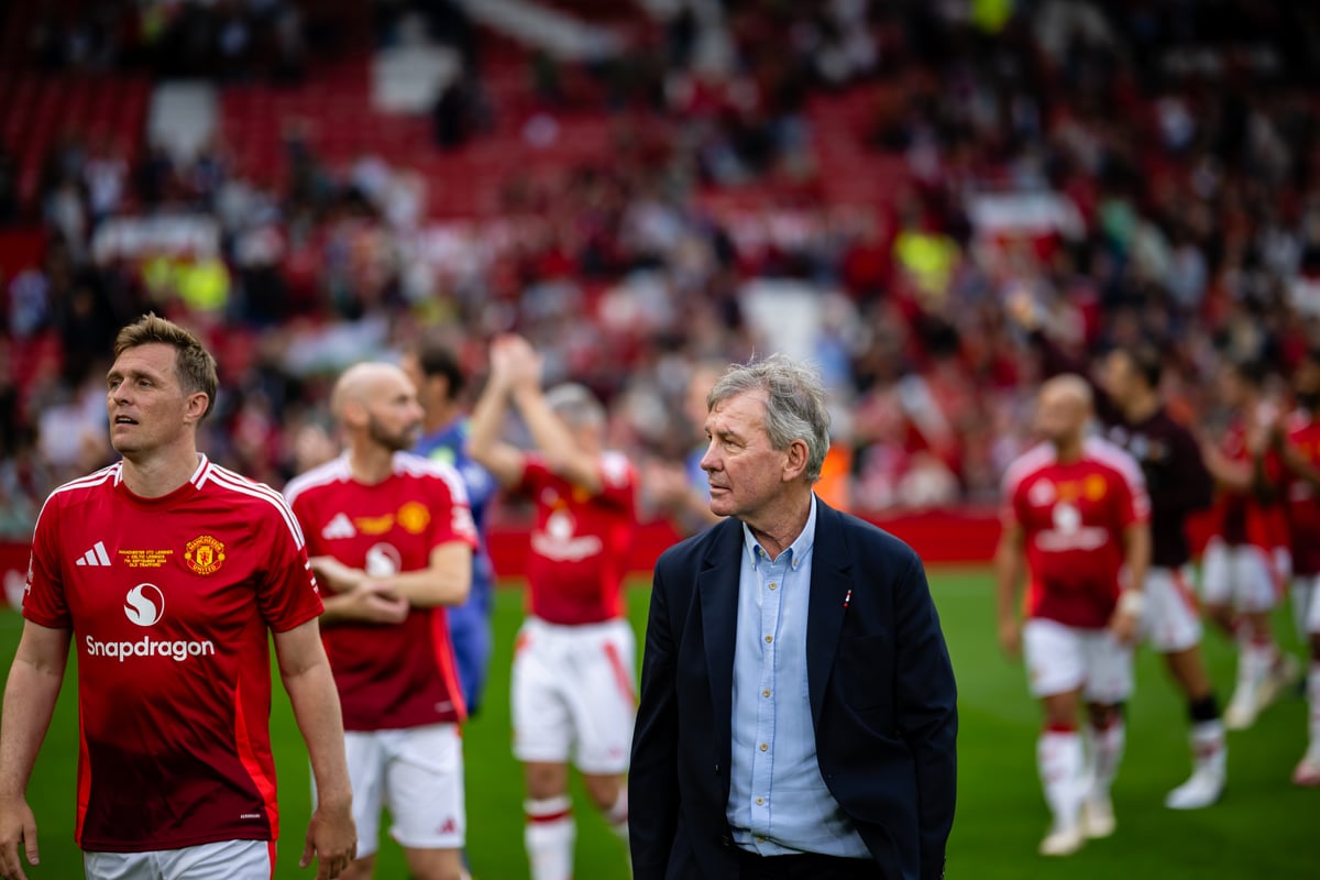 Celtic Legends vs Man Utd Legends: Starting lineups, confirmed squads ...