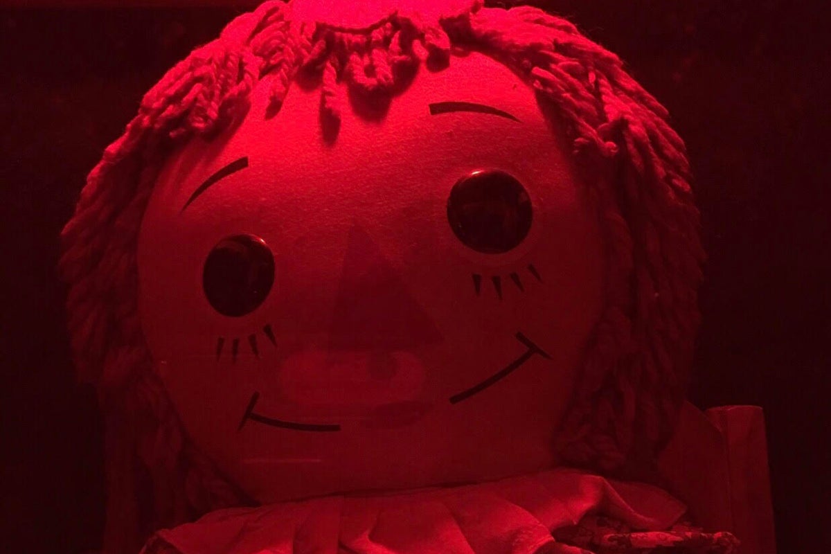 La historia real de Annabelle, la muñeca supuestamente embrujada