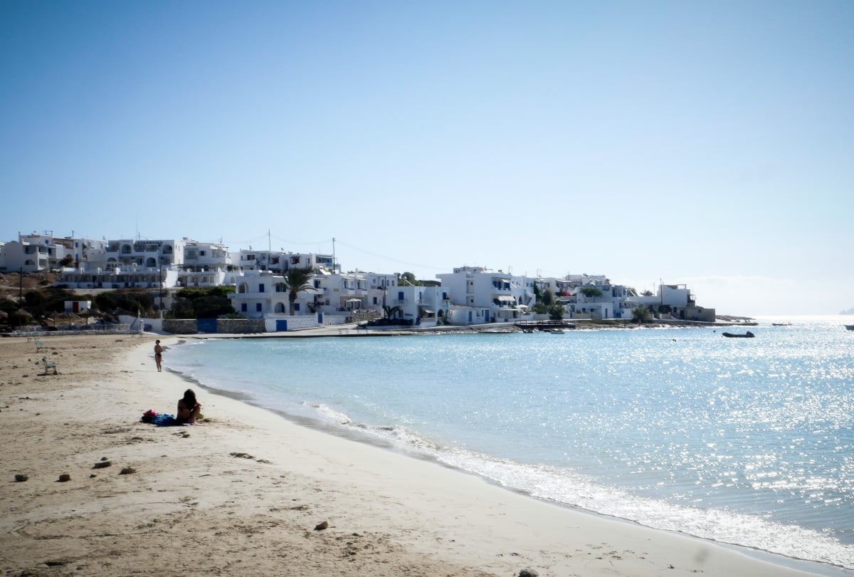 Οι Μικρές Κυκλάδες στα 10 πιο αγαπημένα «μικροσκοπικά νησιά» για τους ...