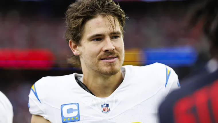 Justin Herbert family tree: Meet mom Holly, dad Mark, NFL brother ...