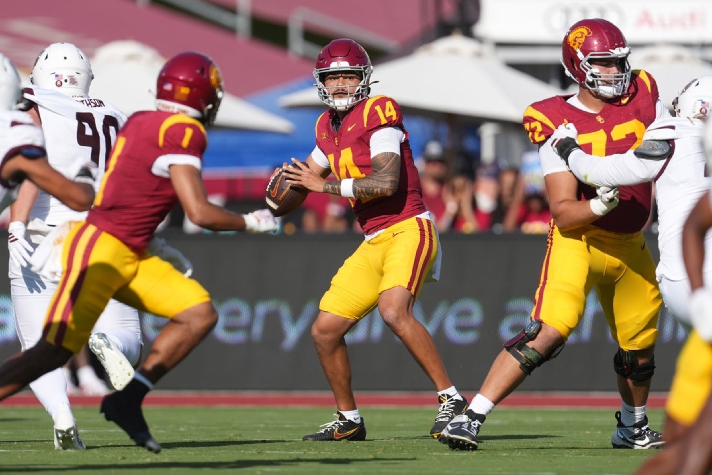 USC hosts ex-Trojans coach Clay Helton, Georgia Southern