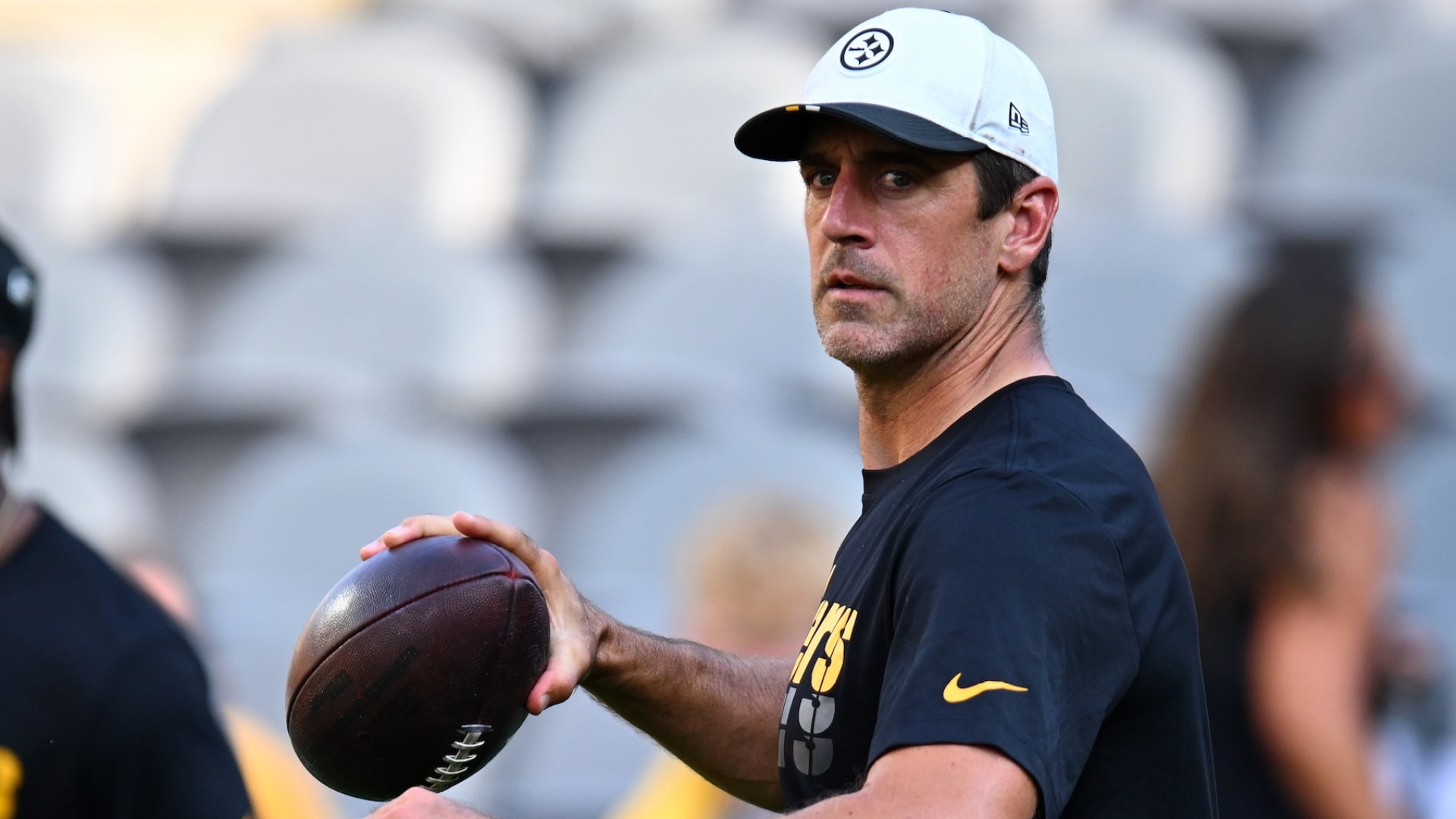 Aaron Rodgers Doesn't Want to Talk About What It Means to Face Jets