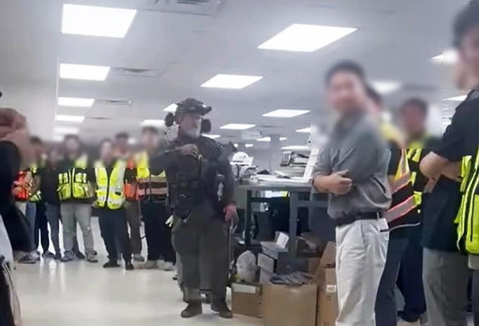 U.S. crackdown arrests 475 at Hyundai-LG Georgia battery site