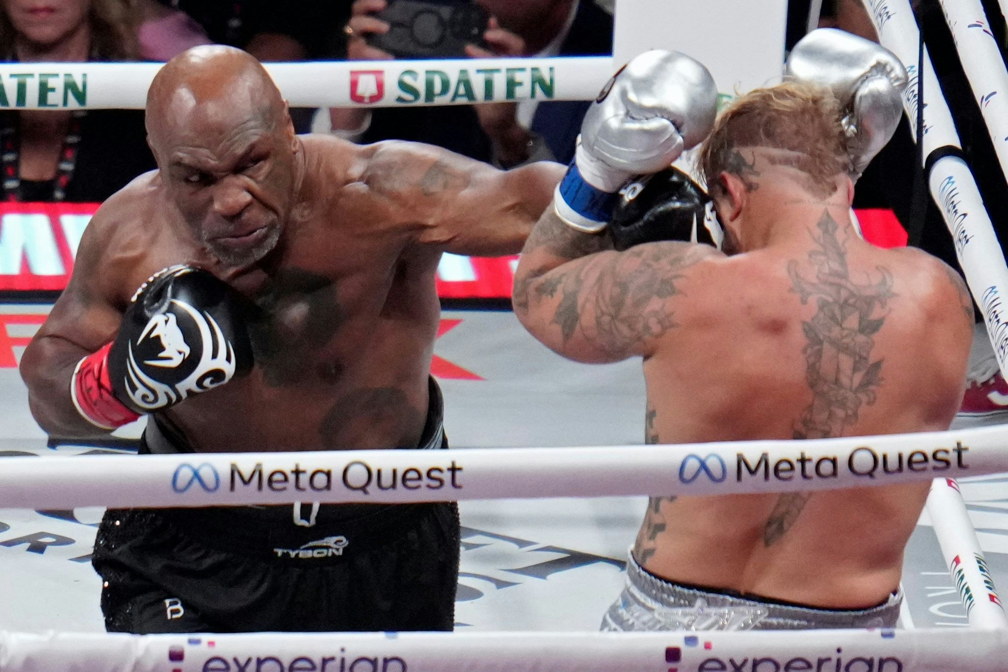 Kampf gegen Floyd Mayweather: US-Boxlegende Mike Tyson kündigt Rückkehr ...