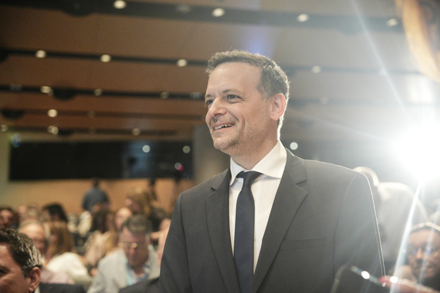 Ο Χ. Δούκας στη Θεσσαλονίκη - απέναντι στον Κ. Μητσοτάκη, μακριά από ...
