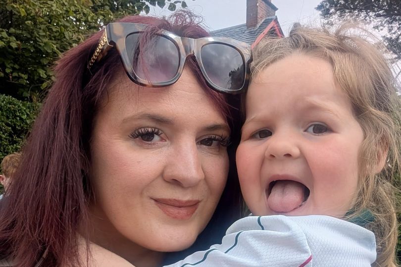 "Slushie made my kid collapse" Toddler rushed to hospital after drink ...