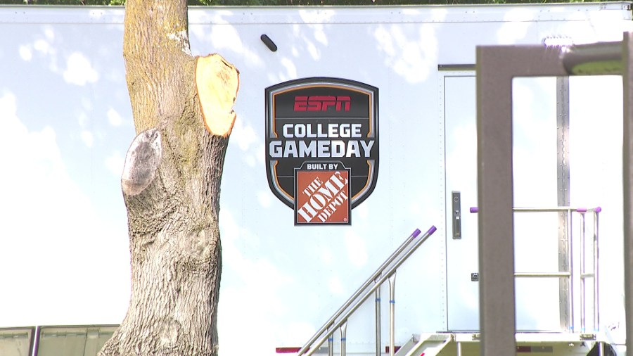 Excitement grows for Gameday in Norman, guest chef selection speaks to KFOR