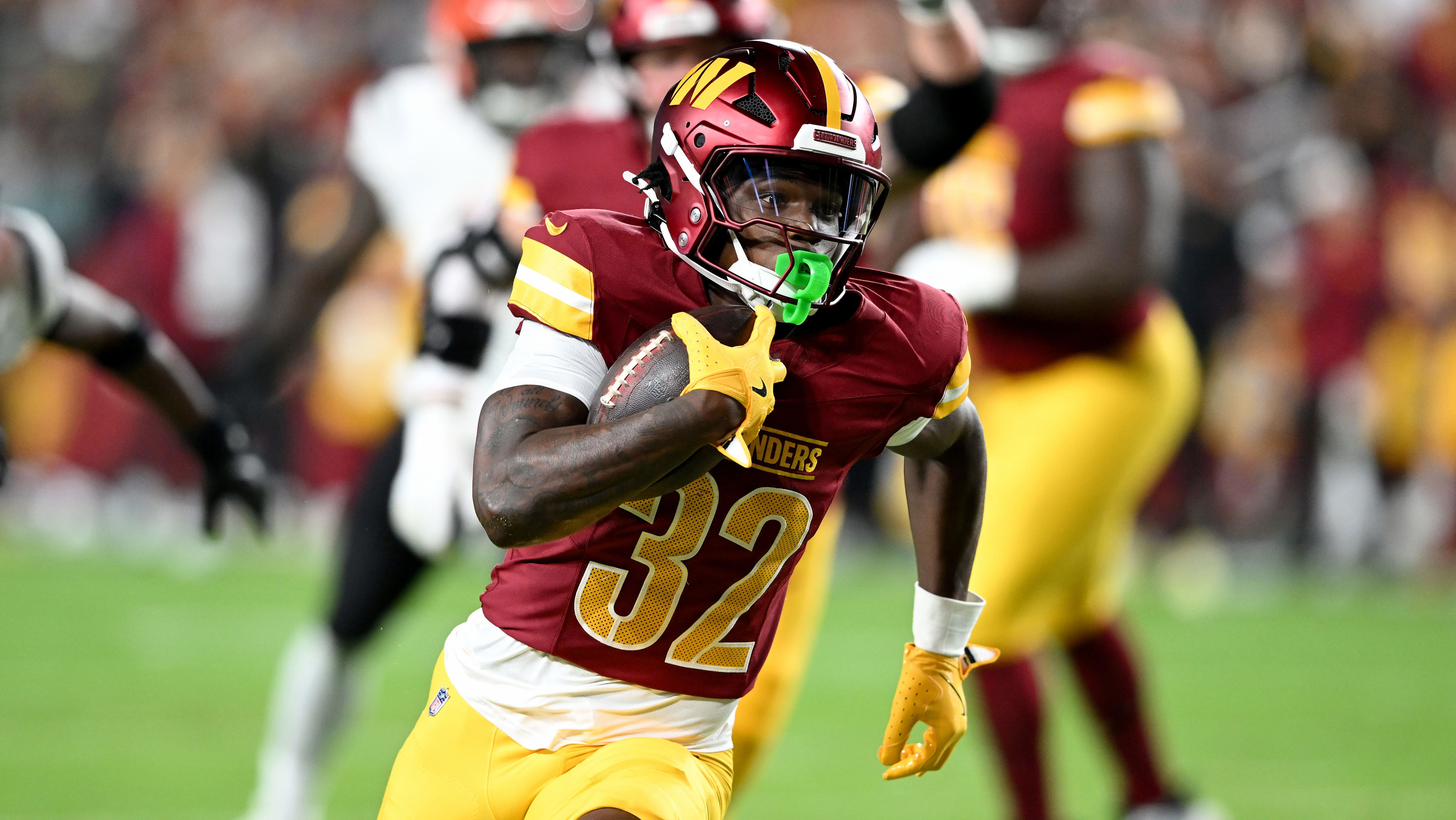 Commanders’ Kliff Kingsbury Opens Up on ‘Big Hype Train for Ole Bill ...