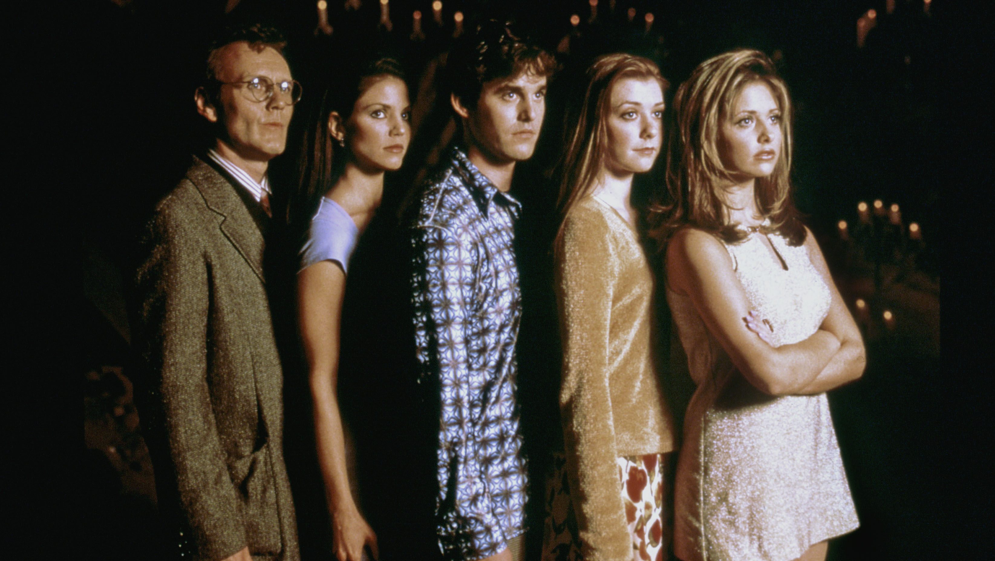 Sarah Michelle Gellar Teases How ‘Buffy' Reboot Is "Honoring The Show's ...