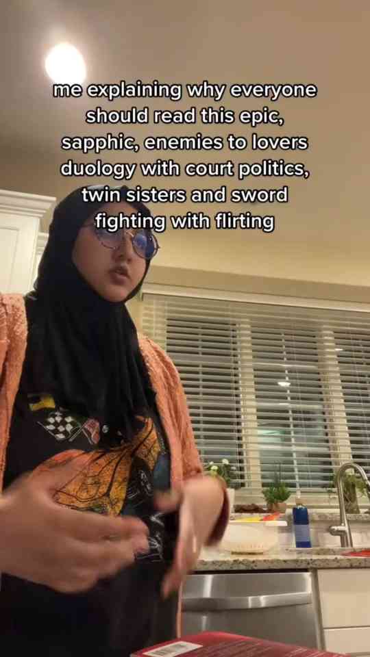 Fantasy Duologies, Team Conrad, and Bookish Struggles Weekly Highlights