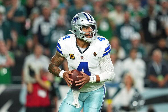 What's written on Dak Prescott's wrist tape? Cowboys quarterback's ...