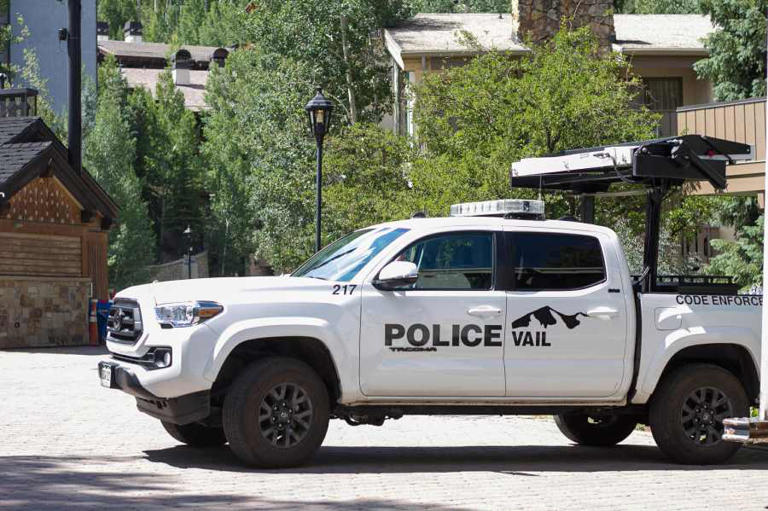 Pedestrian seriously injured in Vail car crash