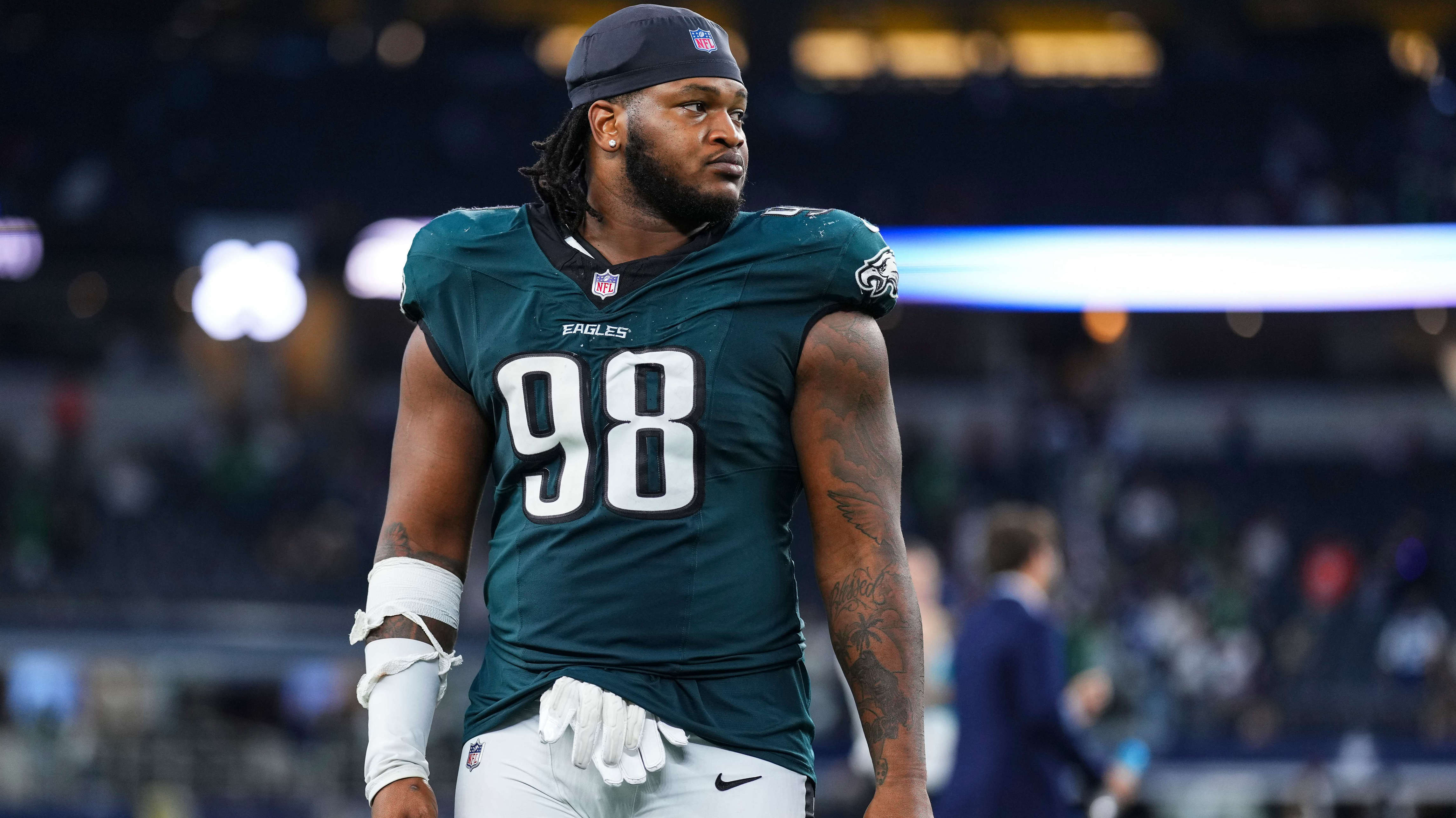 Eagles Pro Bowler Jalen Carter ejected before first play of season for ...
