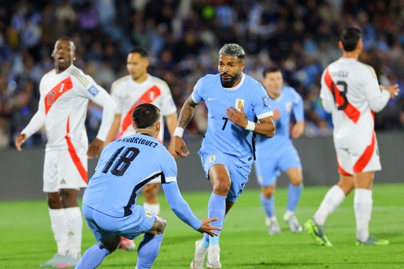 Liderado por jugadores de la Liga MX, Uruguay golea a Perú en las ...