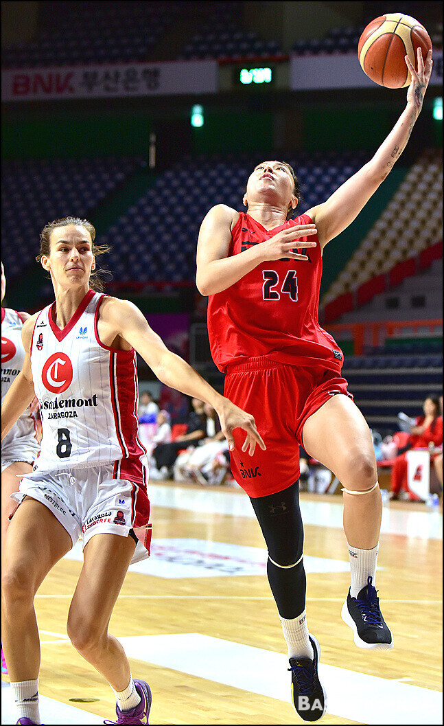 [BK포토화보] 25 박신자컵 BNK vs 사라고사 경기모습