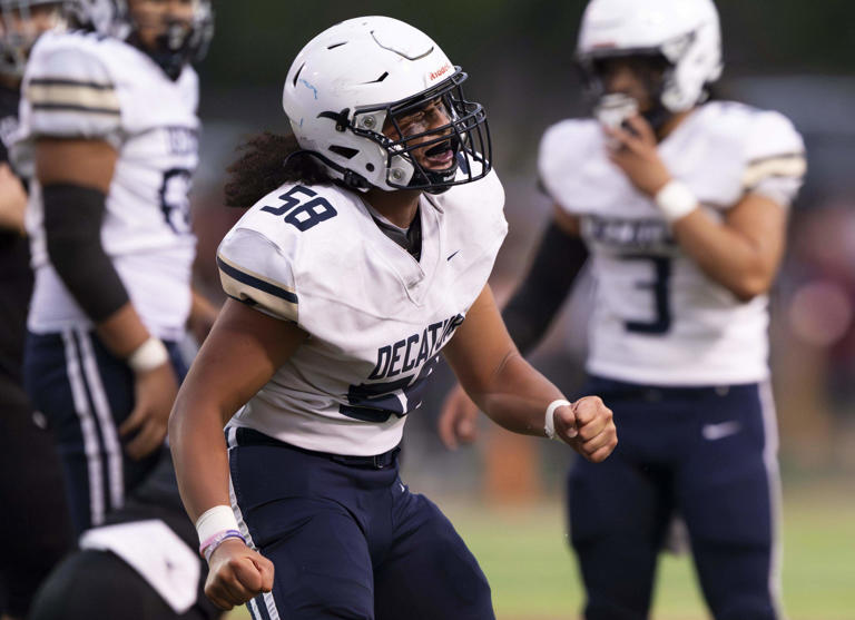 High school football roundup, Week 1: Enumclaw gets revenge against Decatur