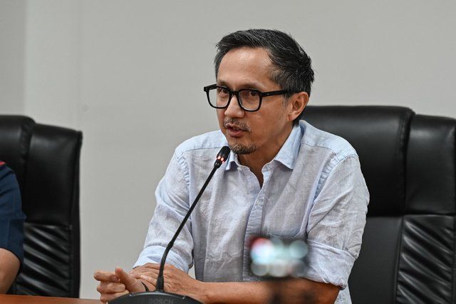 Dizon defers hearing on 2026 DPWH budget pending 'sweeping review' of items