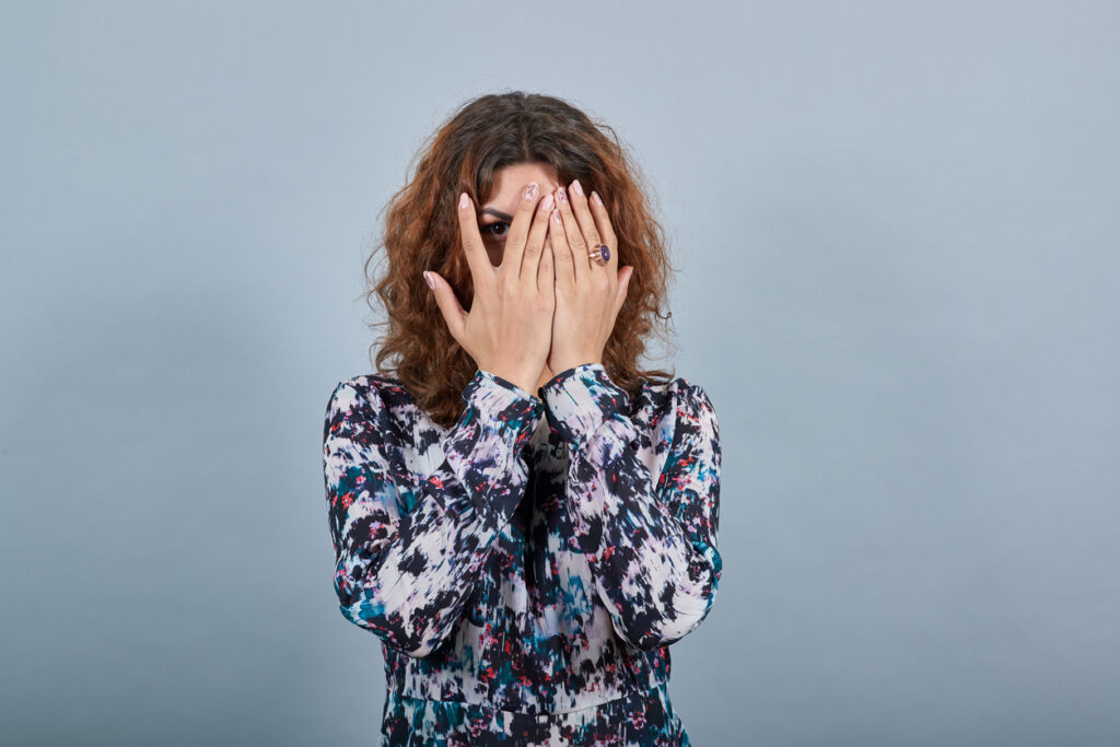 Signs You’re A Secret Introvert Pretending To Be an Extrovert