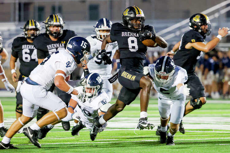 Brennan football takes down Smithson Valley in matchup of top teams