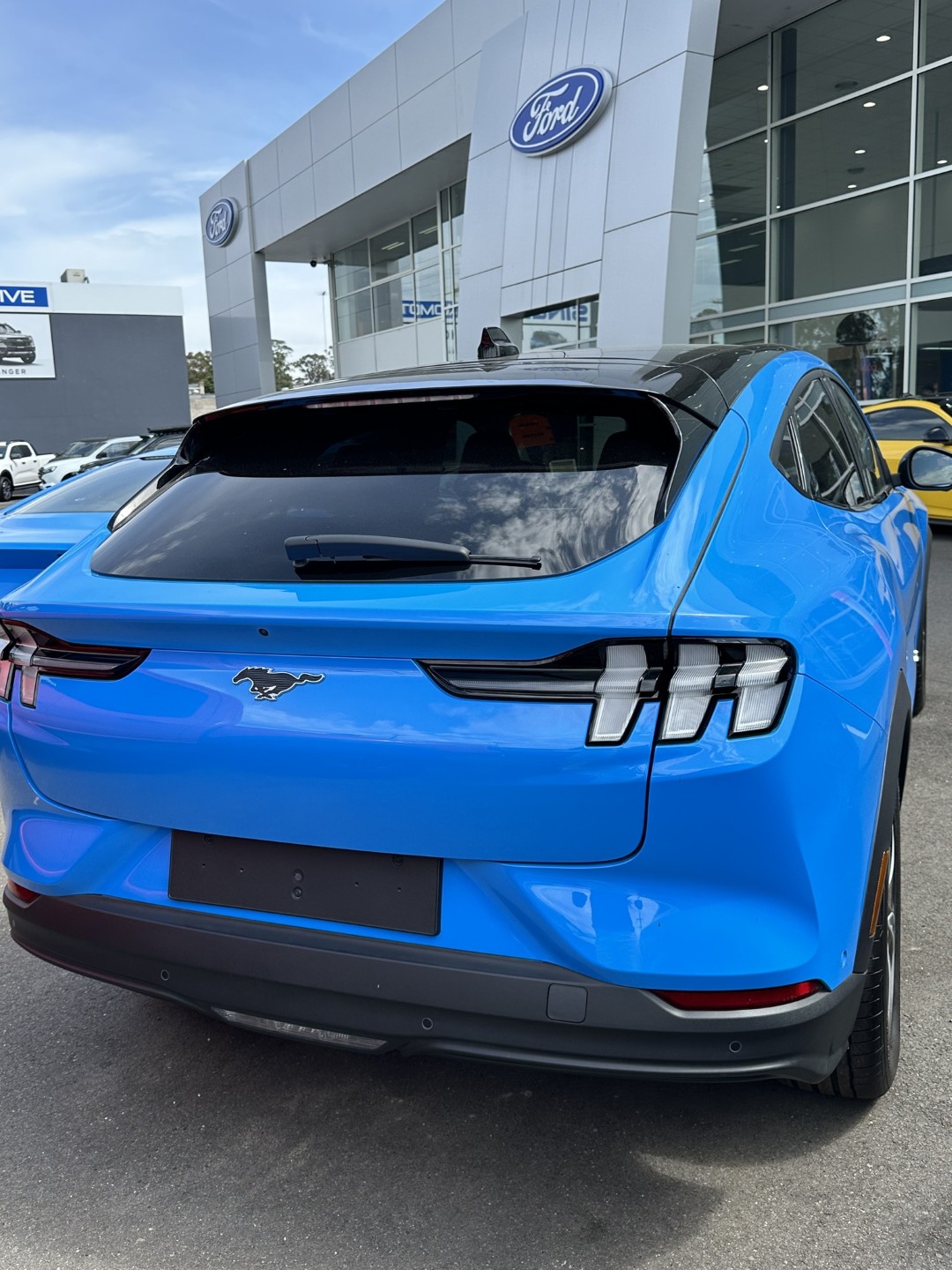 Dealers slashing thousands off Ford's Mustang Mach-E prices