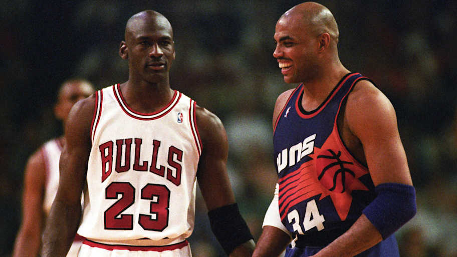 Michael Jordan, wife Yvette annoyed being shown at Eagles vs. Cowboys game