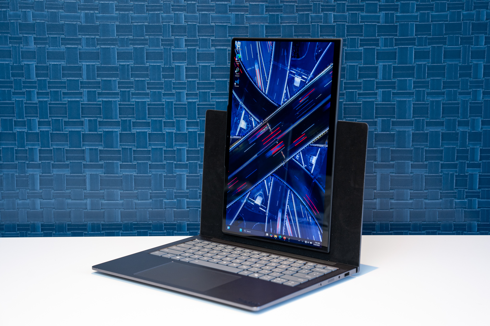 Lenovo’s new concept laptop has a rotating screen that’s perfect for ...