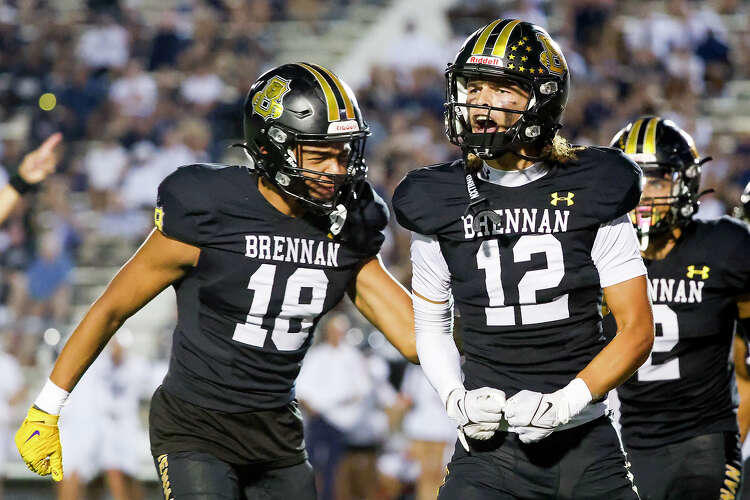Brennan football takes down Smithson Valley in matchup of top teams