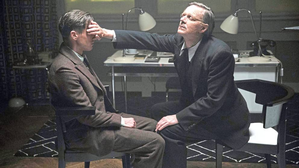 „Babylon Berlin“-Star Jens Harzer startet am Berliner Ensemble